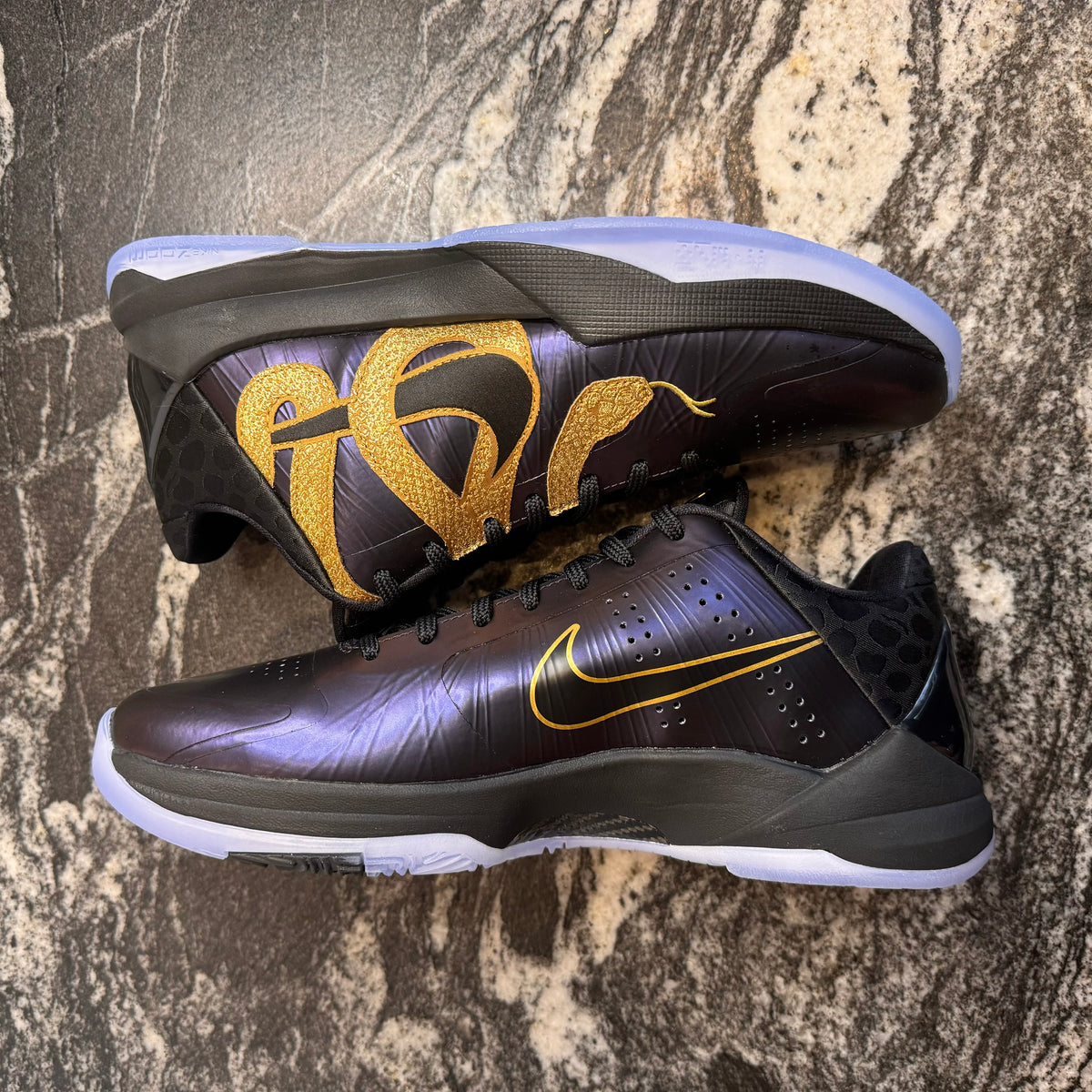 Kobe Protro 5 ‘Year of the Mamba’ Size 7.5 – LuckyDogClothing